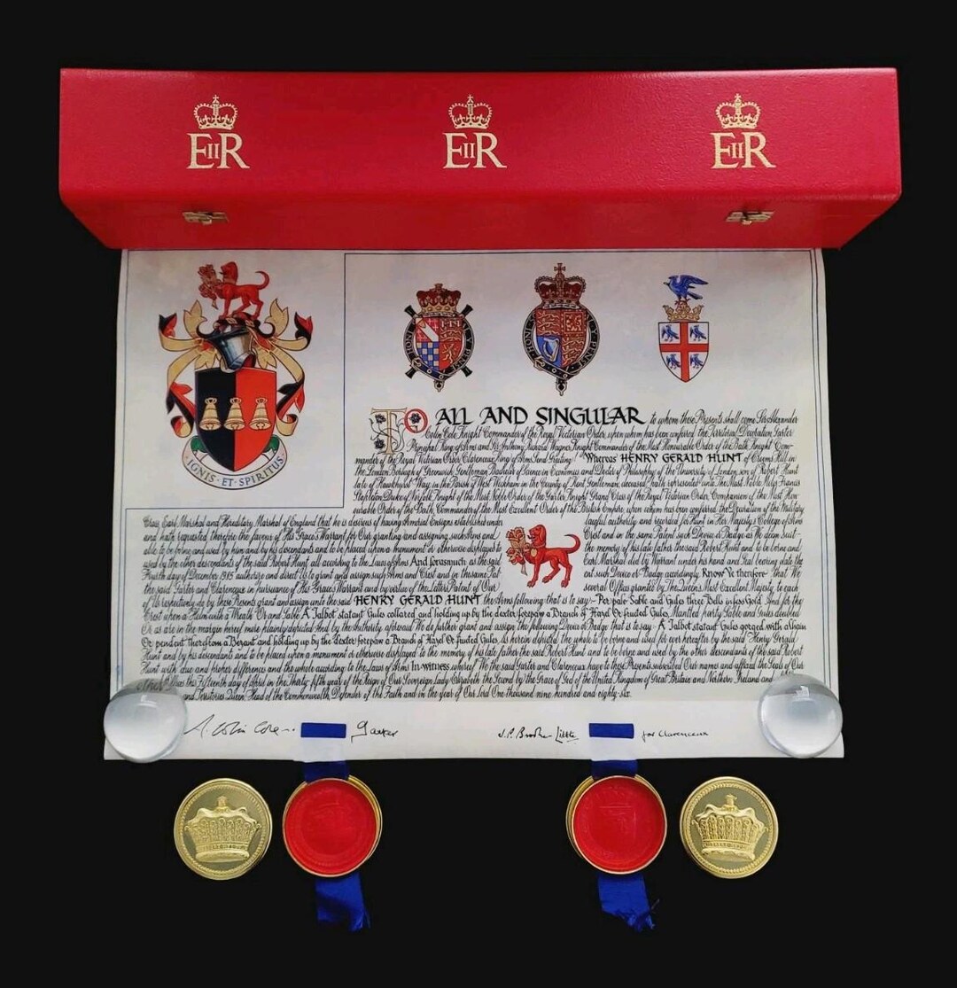Queen Elizabeth II Royal Despatch Box Grant of Arms Royalty Document ...
