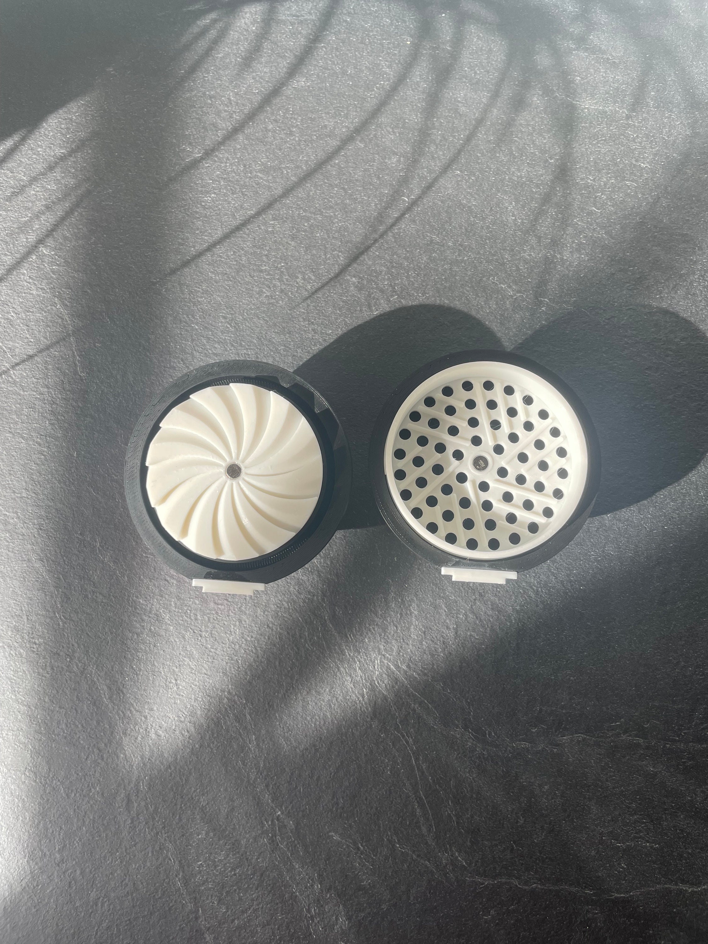 Pokeball Grinder, Herb Grinder, Pokemon, Weedgrinder - Etsy