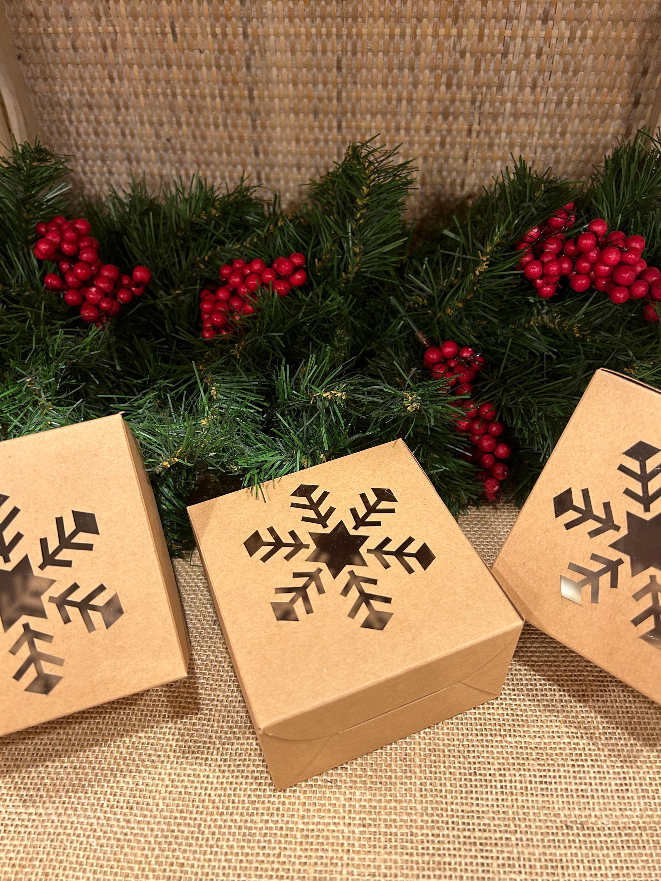 Small Gift Boxes Kraft Paper Snowflake Top Boxes Favor Boxes Candy ...