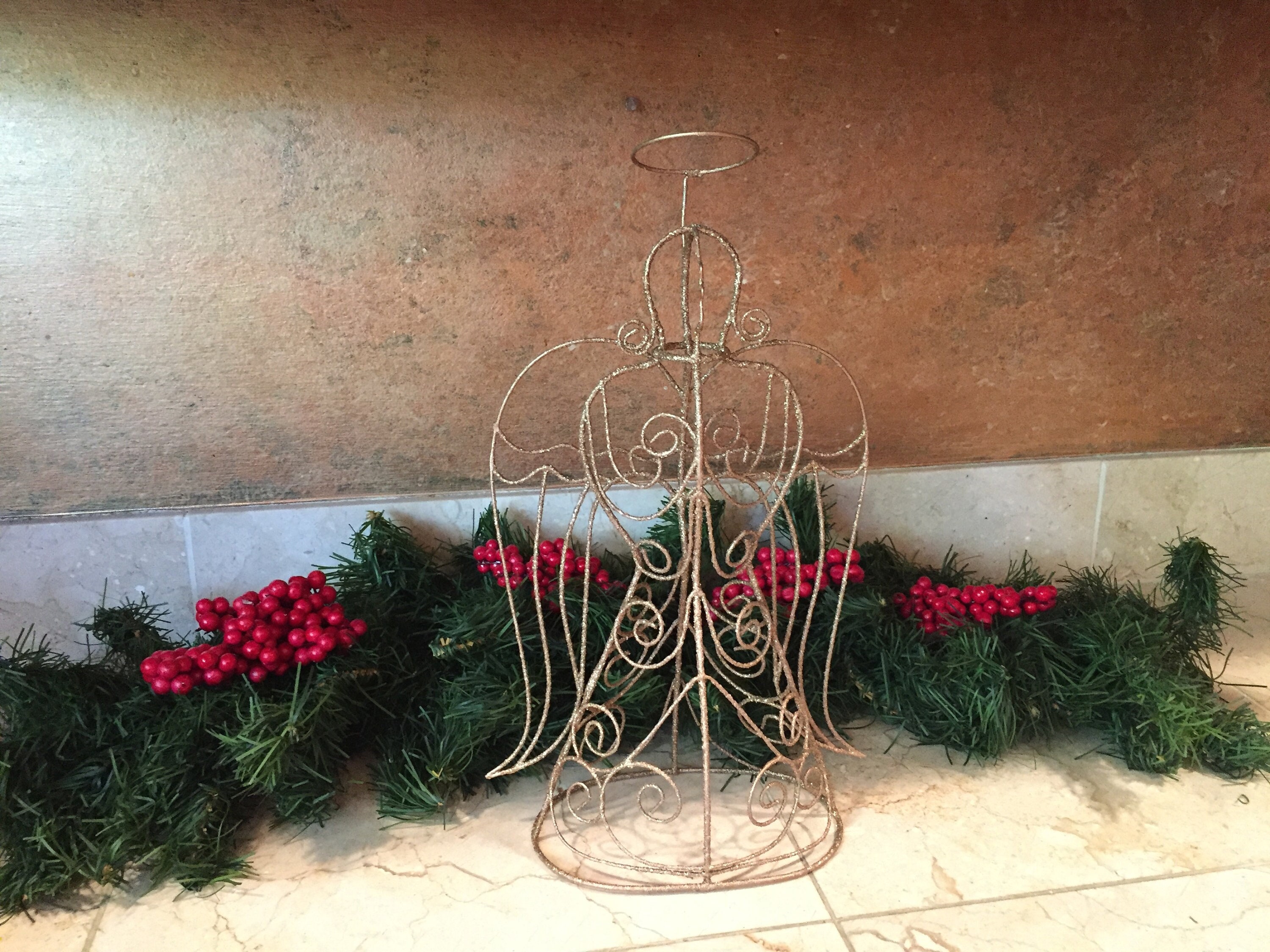 Gold Metallic Angel Scrolled Angel Gold Angel Traditional Christmas ...