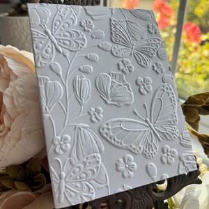 Butterfly Garden Embossed Cards Blank Floral Notecards Boxed Stationery ...