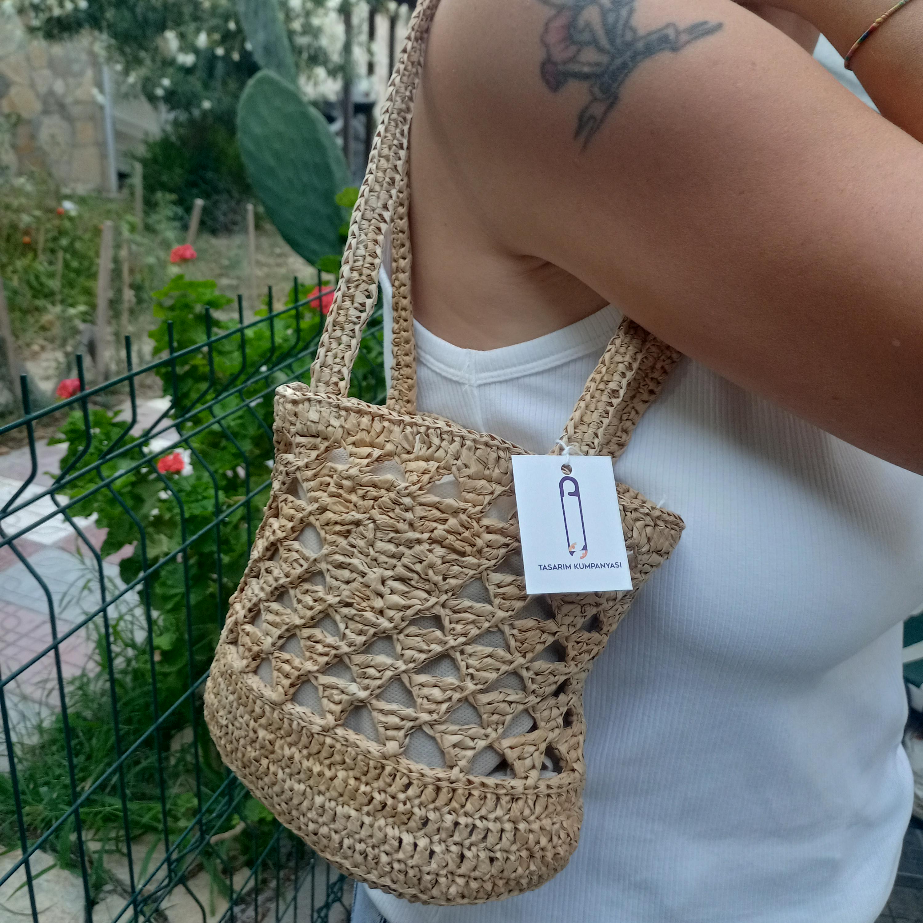 Handwoven Straw Mini Bucket Bag for Women Crochet Raffia Tote Bag ...