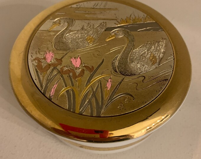 Vintage Chokin Round Swan Trinket Box - Etsy