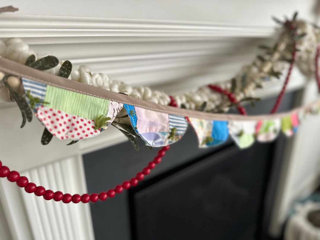 Handmade Reversible Scallop Quilt Banner - Etsy