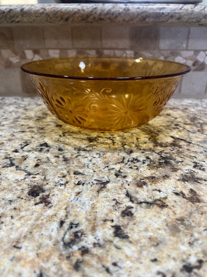 Vintage Indiana Glass Daisy Pattern Round Serving Bowl, Amber ...