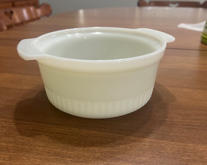 Vintage Anchor Hocking Fire King Milk Glass 1 Qt Casserole Baking Dish ...