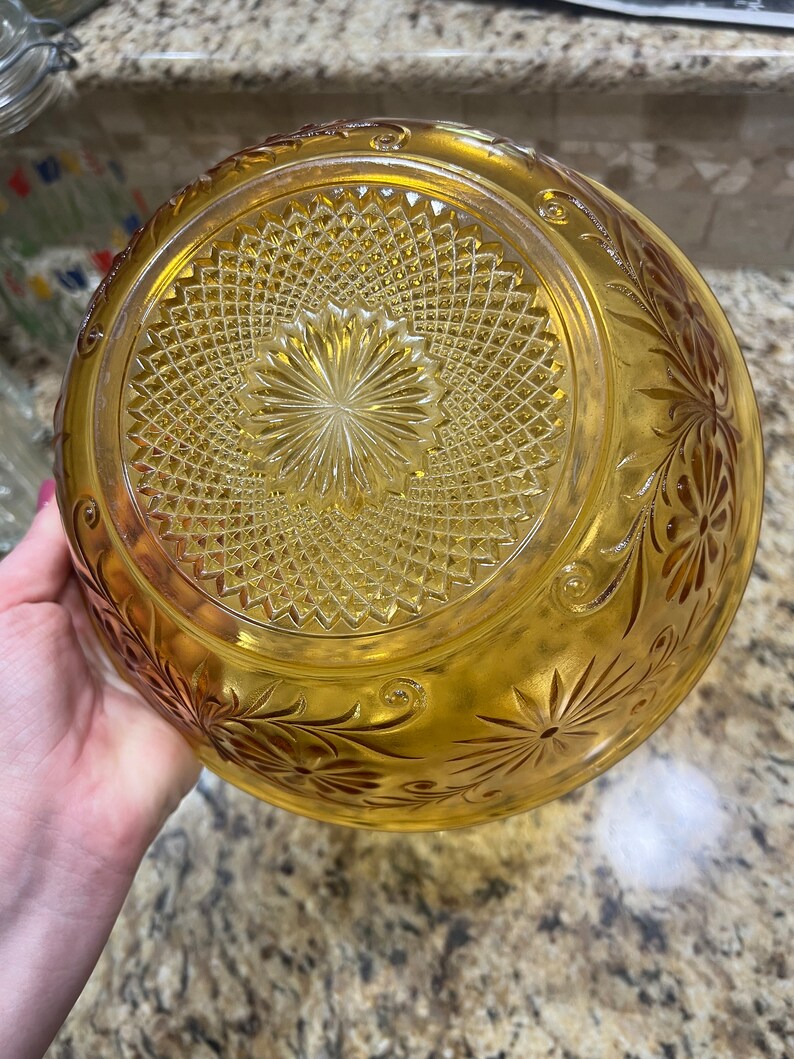 Vintage Indiana Glass Daisy Pattern Round Serving Bowl, Amber ...