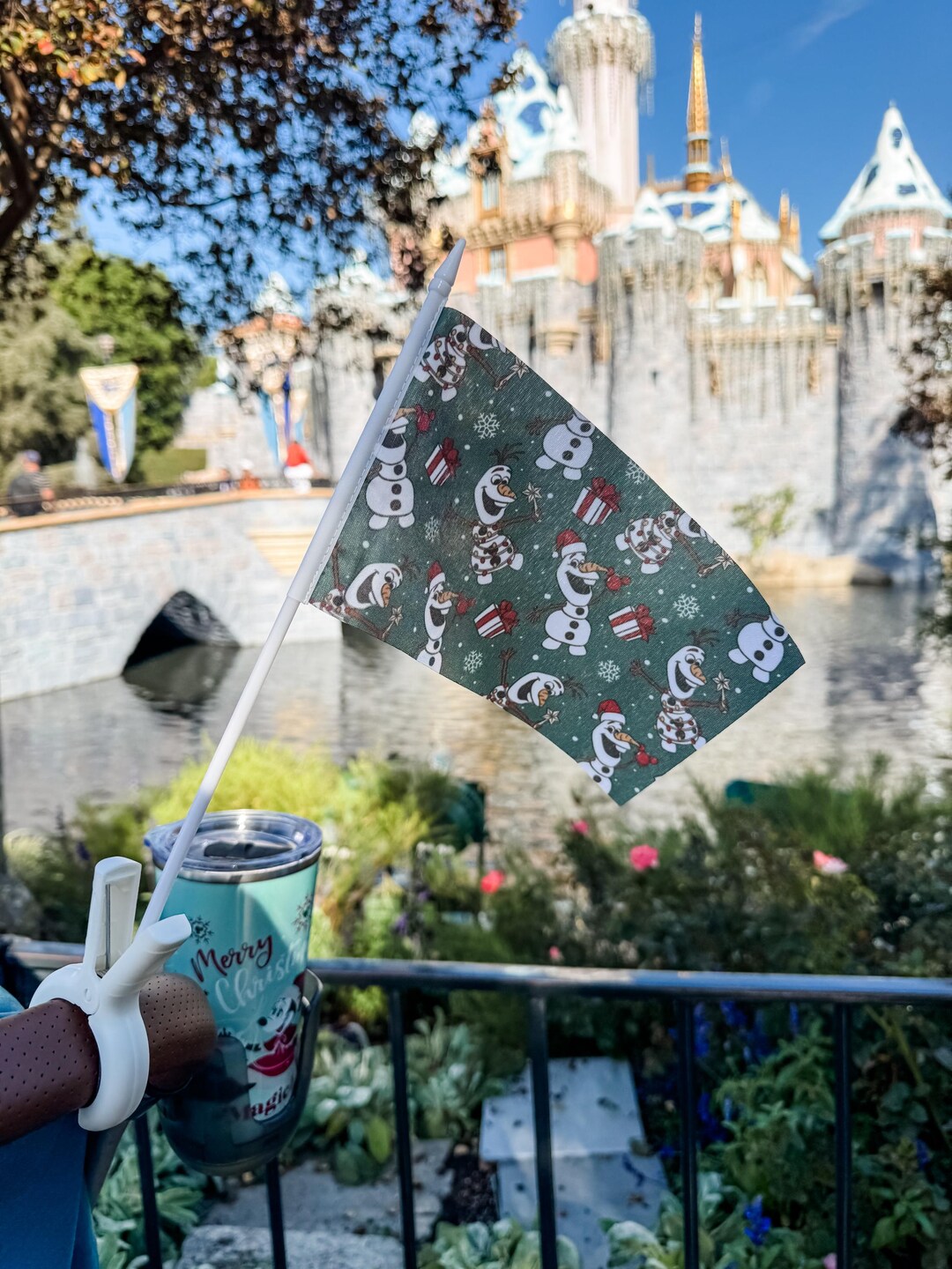 Original Stroller Flag W/ Clip | Snowman Holiday | Theme Park Accessory ...