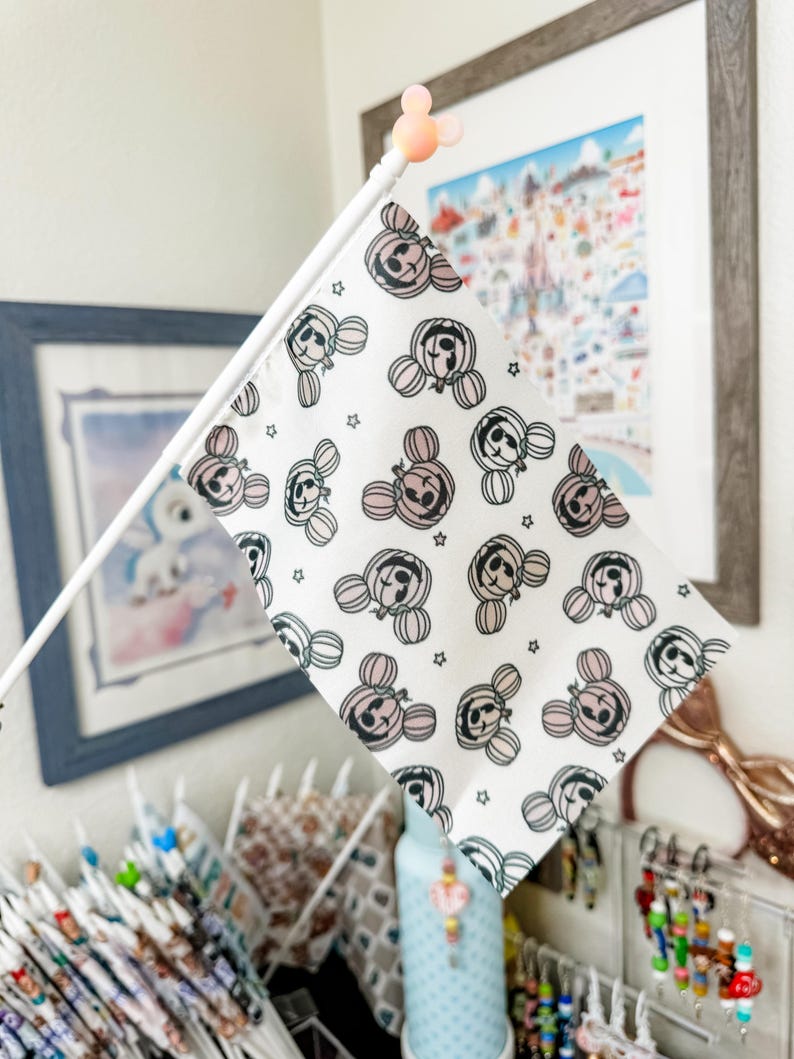 Original Stroller Flag W/ Clip | Pink Pumpkin Mouse | Theme Park ...