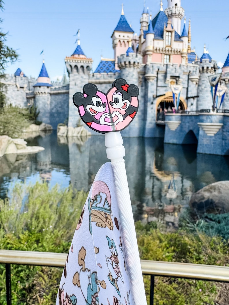 Original Stroller Flag W/ Clip | Valentine Pals | Theme Park Accessory ...