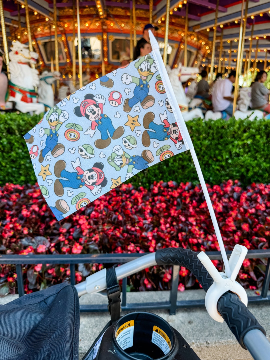 The Original Stroller Flag With Clip Mario Mouse Park Accessory Disney ...