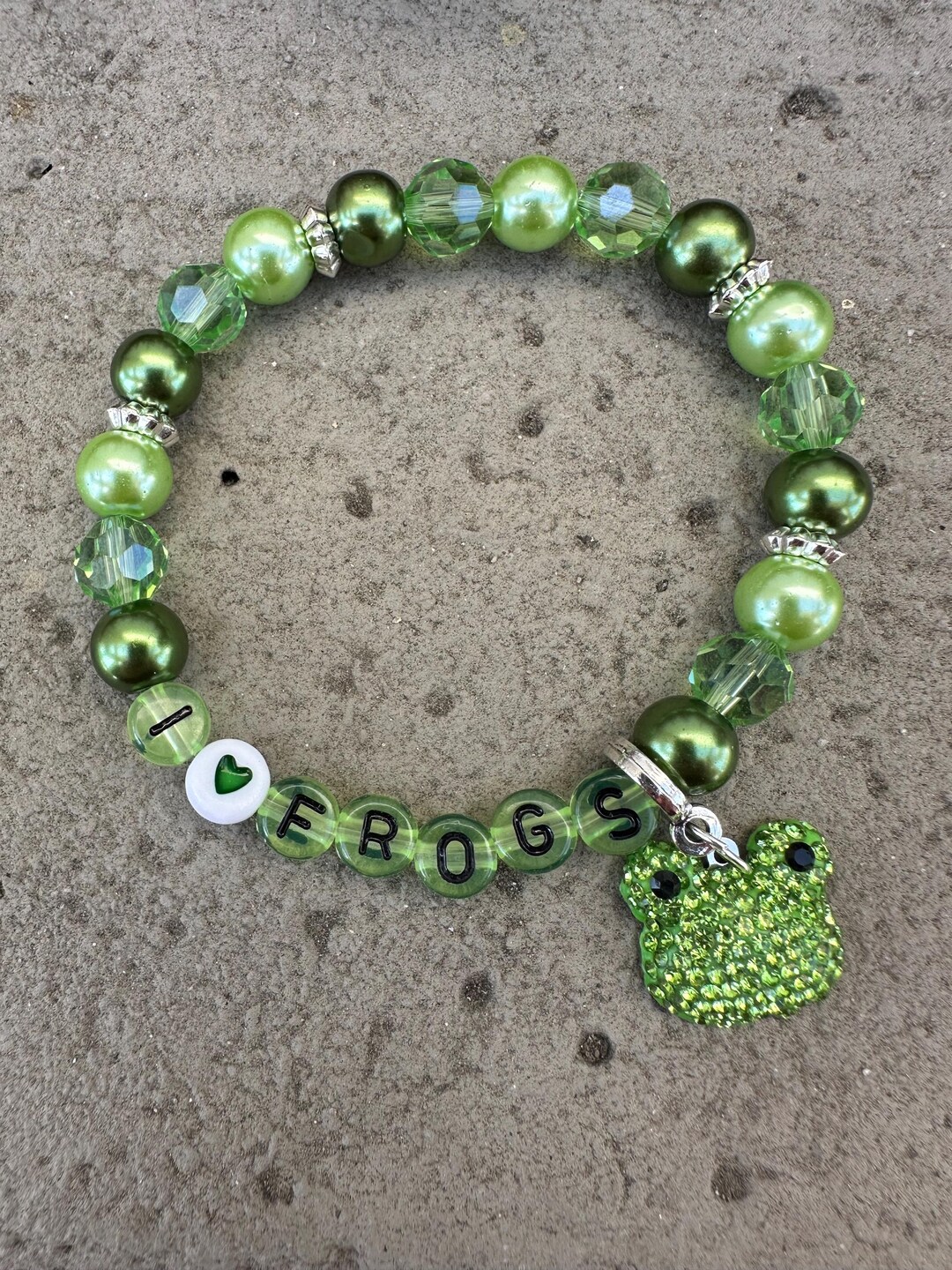 I Love Frogs | Cute | Beaded Charm Bracelet - Etsy
