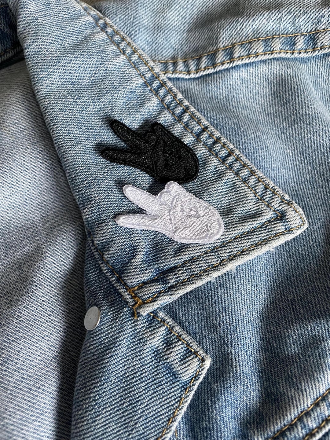 Black or White Mini Peace Sign - Iron on - Embroidery Patch - Etsy