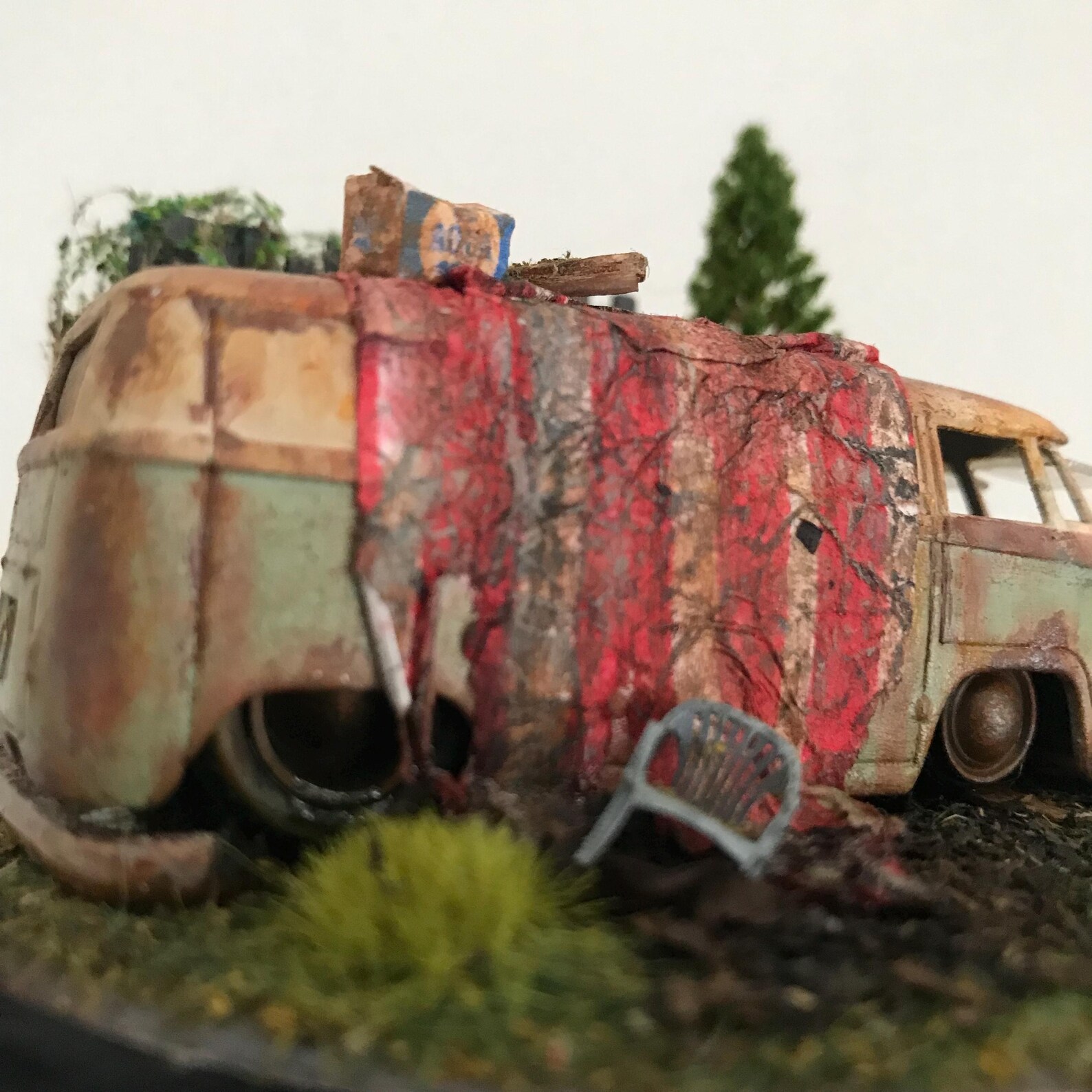 Volkwagen Bus With Diorama Abandoned, VW Bus Rusted, Barnfind, Patina ...