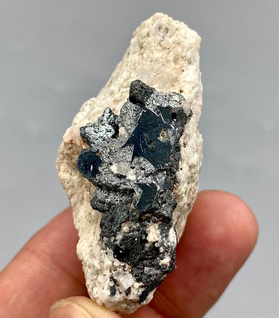 Ilmenite Crystal Specimen: 54g Mineral From Pakistan - Etsy