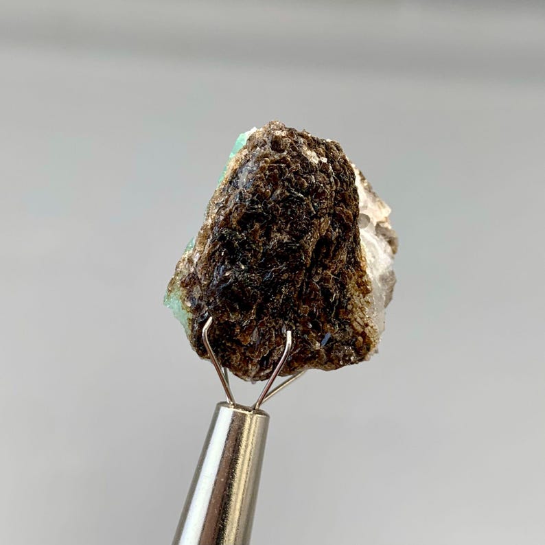 Natural Emerald Crystal – 38 Carat, Chitral Pakistan, Healing Gemstone Specimen - Etsy