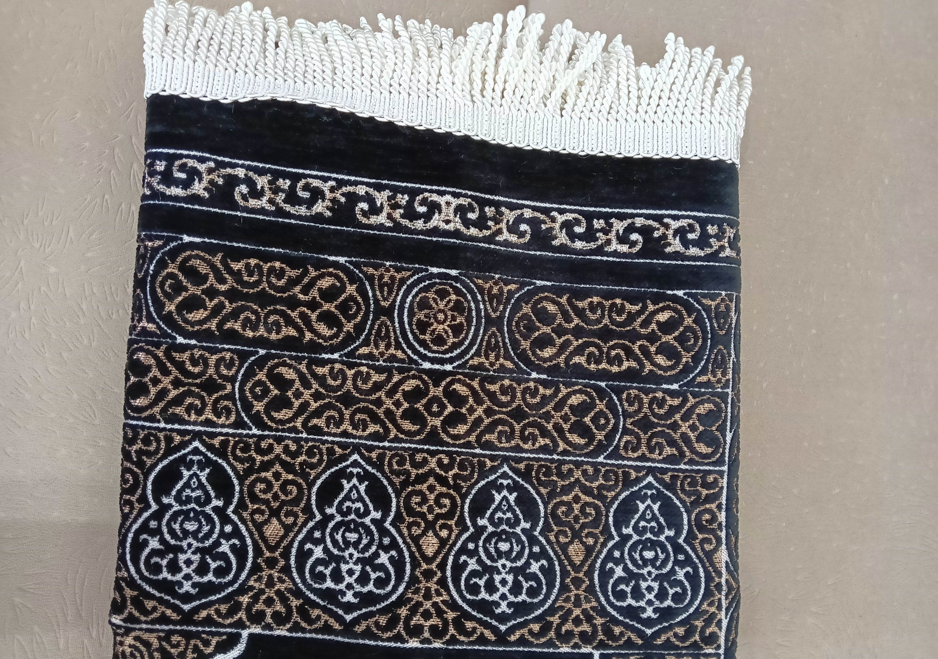Kaaba Door Pattern Prayer Mat, Black Prayer Mat, Eid Gifts, Prayer Mat ...