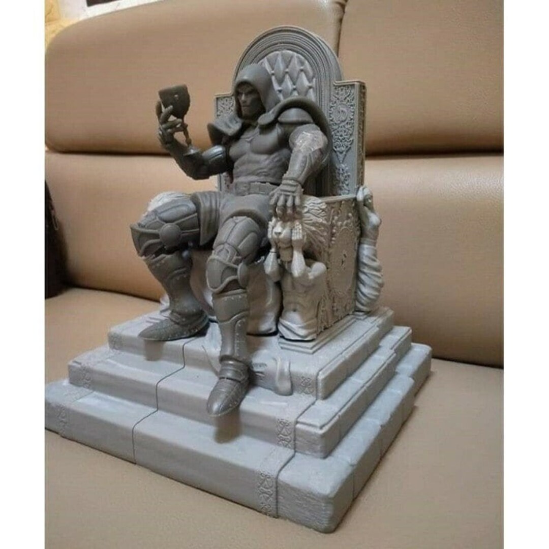 Marvel Dr. Doom Resin Statue - Etsy