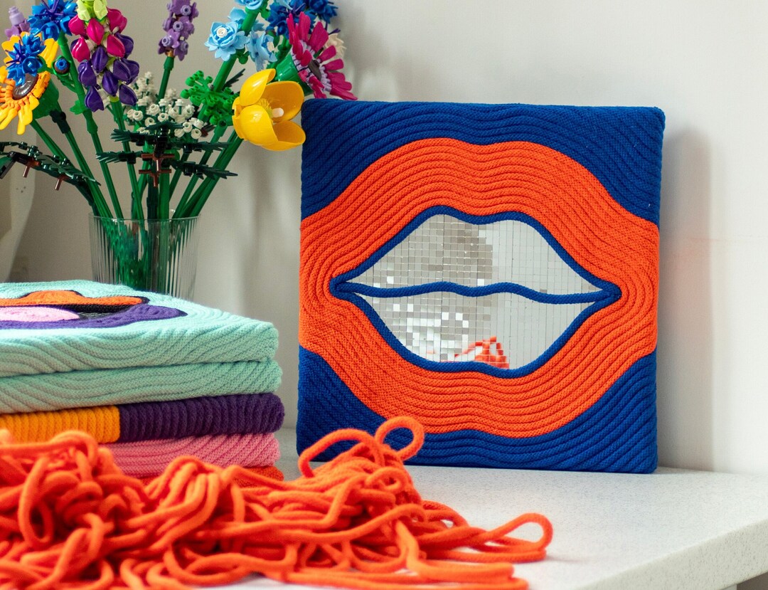 USTA 05 Funky Textile Graphics, Disco Graphics With Lips, Retro Gallery ...