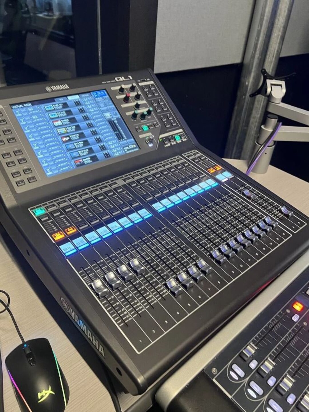 Yamaha QL1 Digital Mixer Console - Etsy