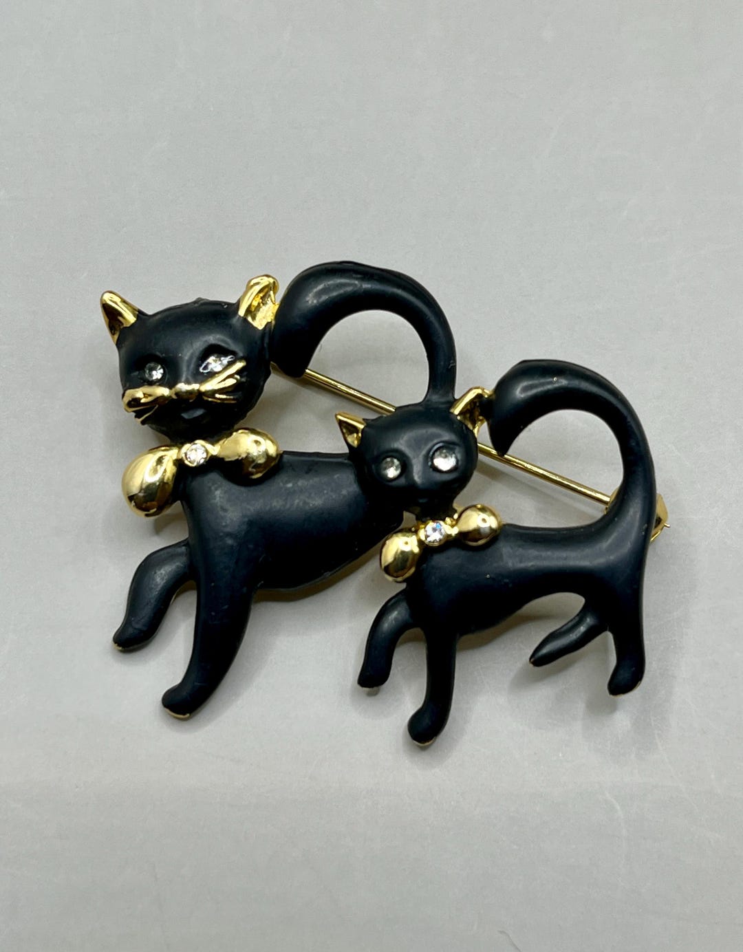 Vintage Two Cats Gold Tone Matt Black Enamel Brooch With Rhinestones ...