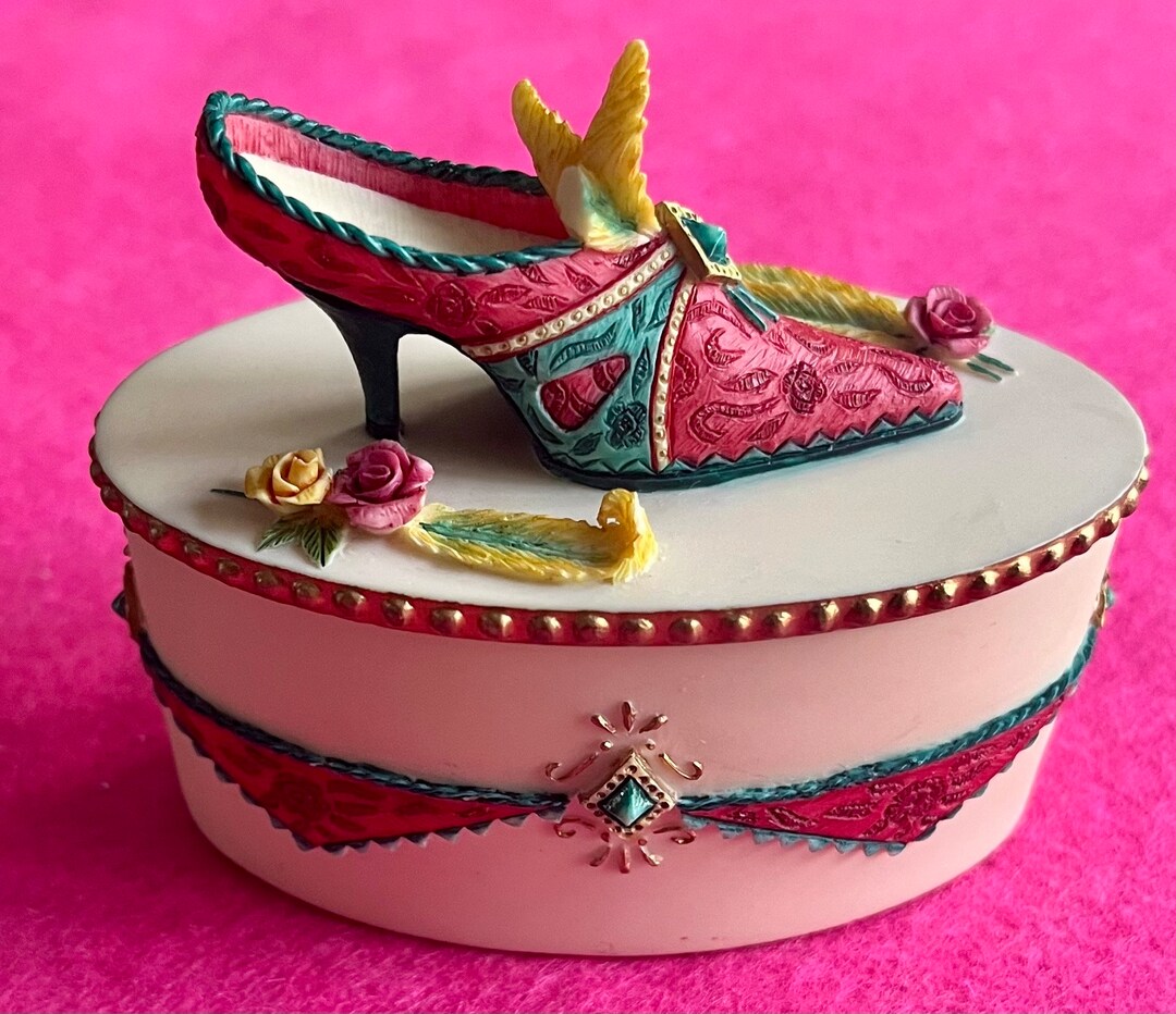 Vintage Willow Hall Shoe Trinket Box - Etsy