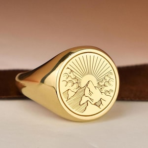 14K Gold Mountain Signet Ring, Travel Jewelry, Celestial Mountain Ring ...
