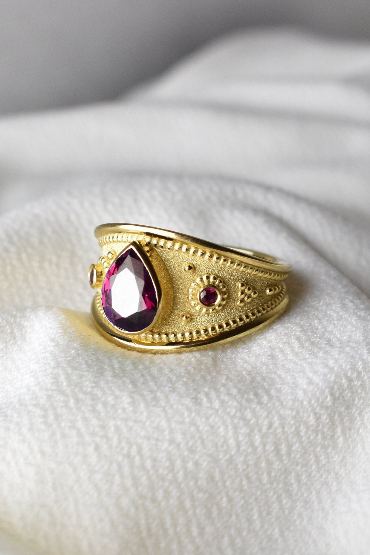 Gold Etruscan Ruby Ring, Etruscan Jewelry, Italian Gold Ring, Imperial ...
