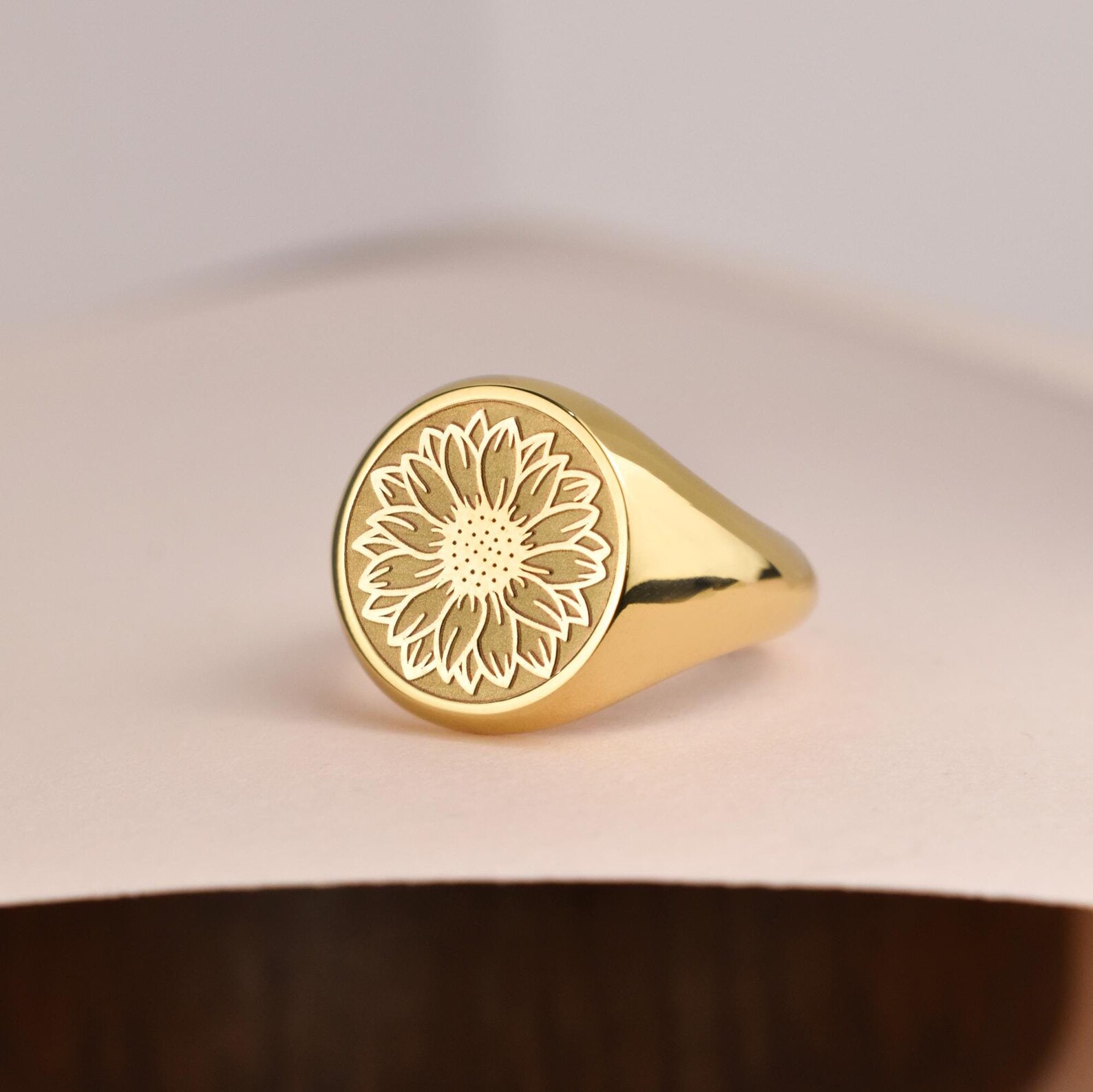 14K Solid Gold Sunflower Signet Ring, Daisy Flower Signet Ring ...