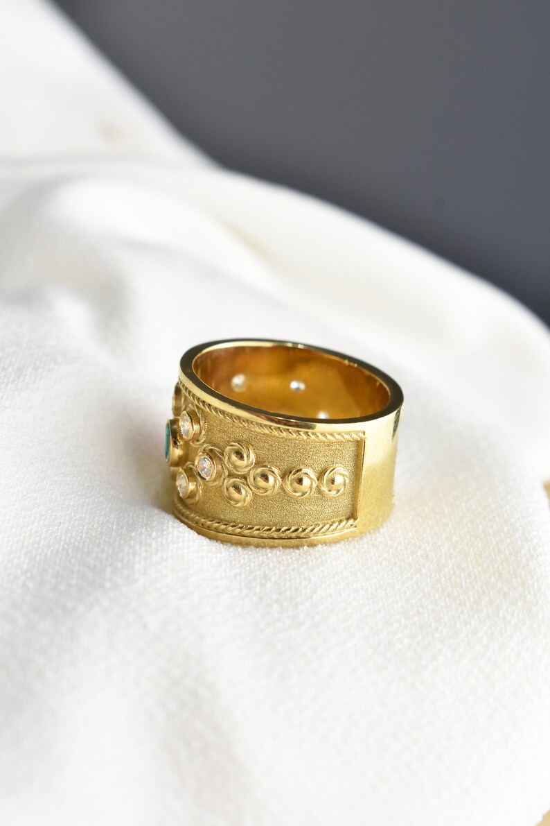 Gold Spanish Emerald Ring, 18th Century Spanish Gold Jewelry, Iberian ...