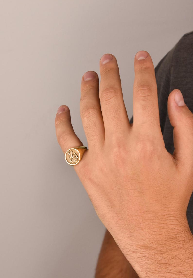 Custom Family Crest Signet Ring for Men & Women, Personalized Coat of ...