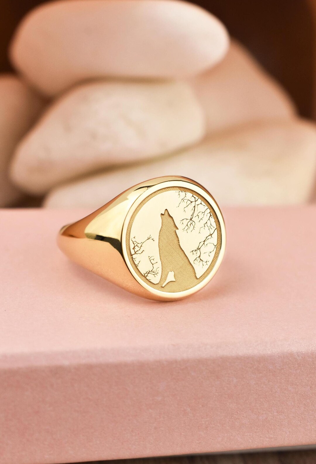 14K Solid Gold Howling Wolf Signet Ring, Personalized Grey Wolf Ring ...