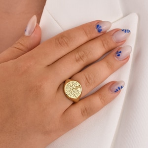 14K Gold Tree of Life Signet Ring, Family Tree Gold Ring, Personalized ...