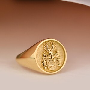 Custom Family Crest Signet Ring for Men & Women, Personalized Coat of ...