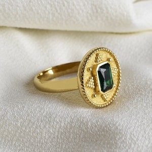 14K Gold Medieval Emerald Ring, 17th Century Spanish Emerald Ring ...