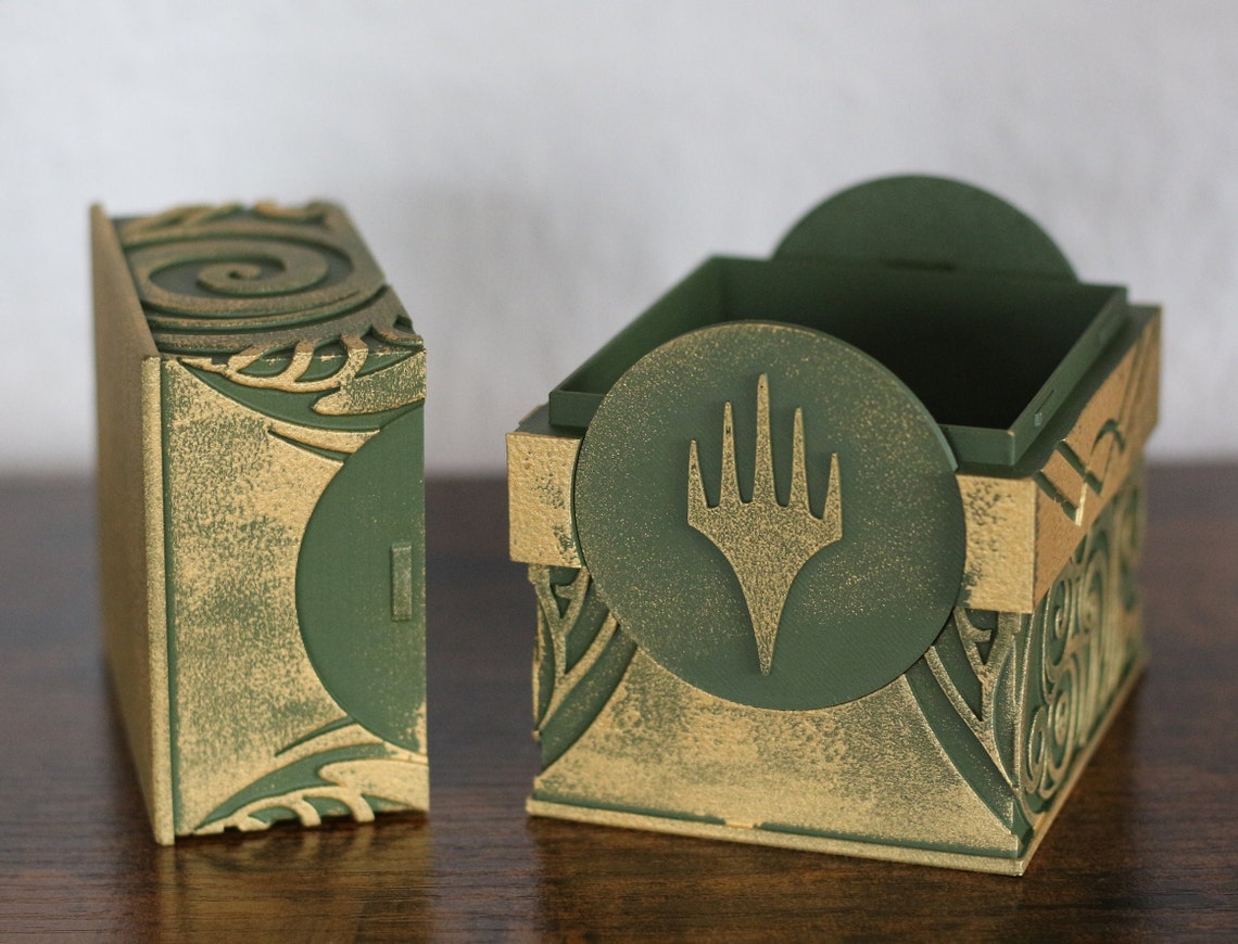 Magic: the Gathering Commander Deckbox - Storage Solution - 125 Sleeved ...
