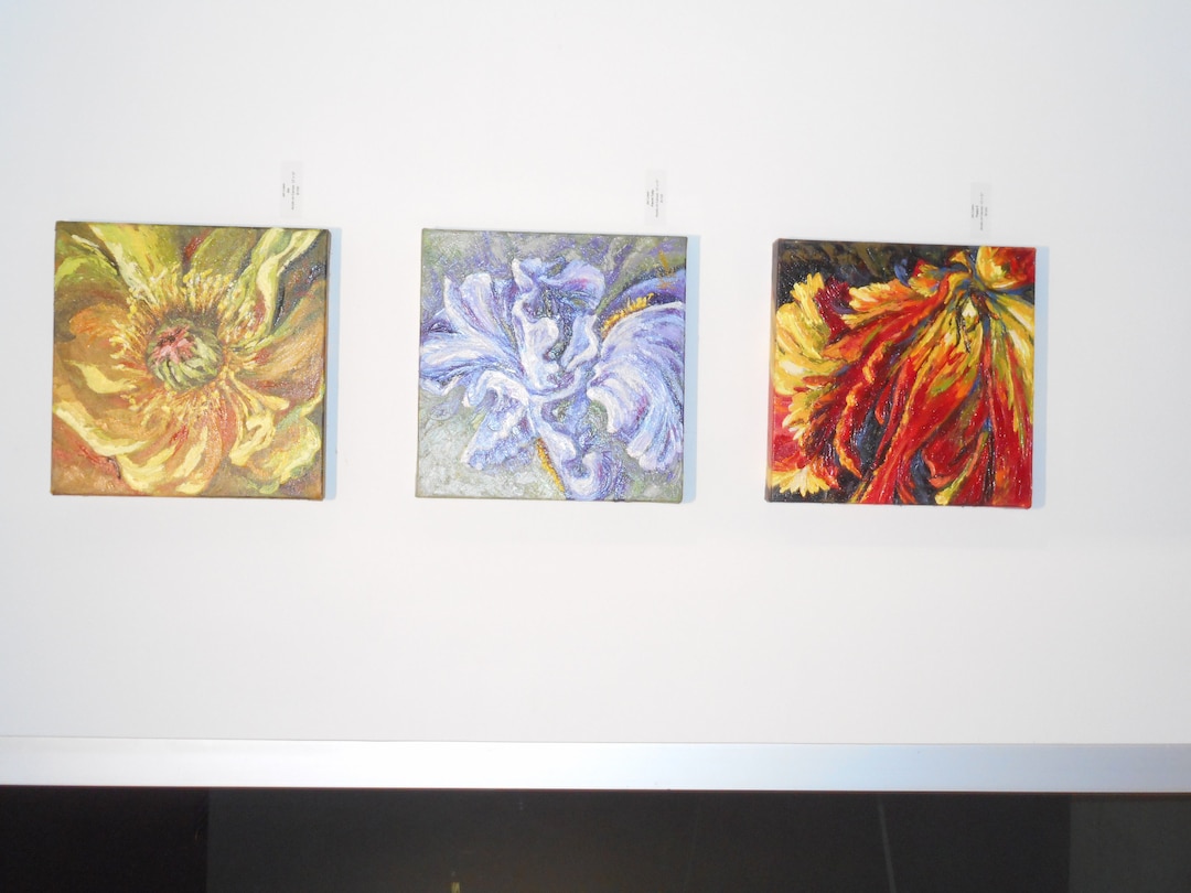 Icelandic Poppy Iris and Parrot Tulip - Etsy