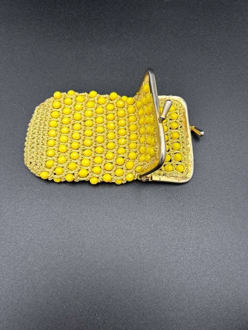 Vintage / Crochet Yellow Coin Purse / Yellow Beads - Etsy