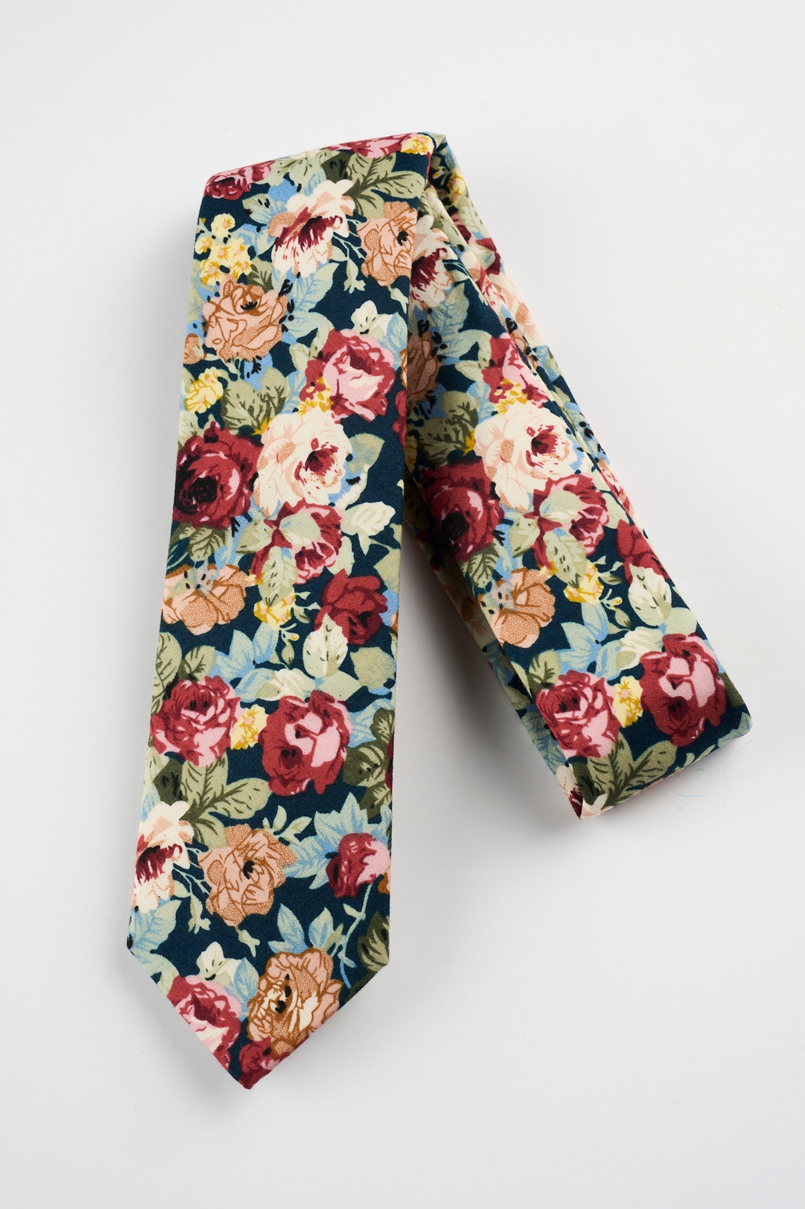 Navy Blue Floral Tie for Men, Cotton Skinny Tie, Red Rose Flower ...