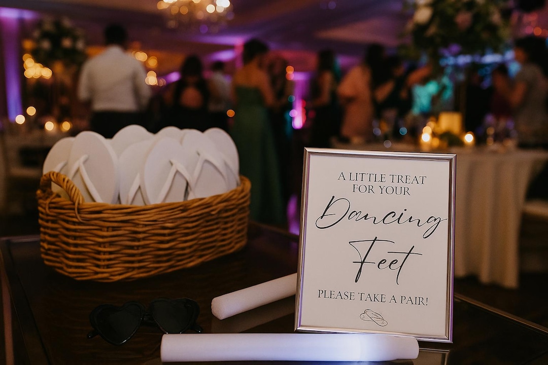 Wedding Reception Flip Flop Sign | “dancing Feet” Favor Sign | Physical ...