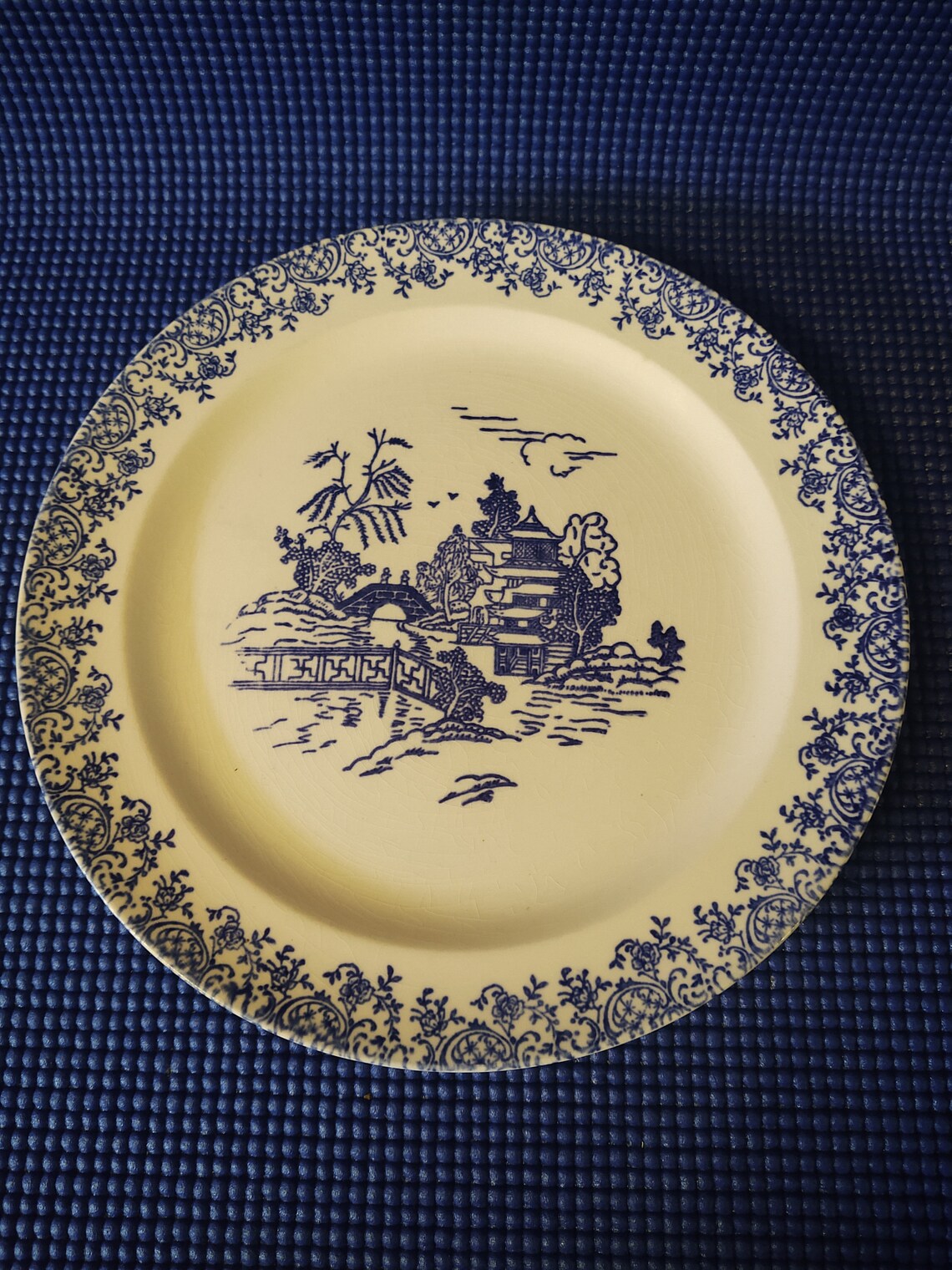 9" Vintage Blue/white Plate - Etsy
