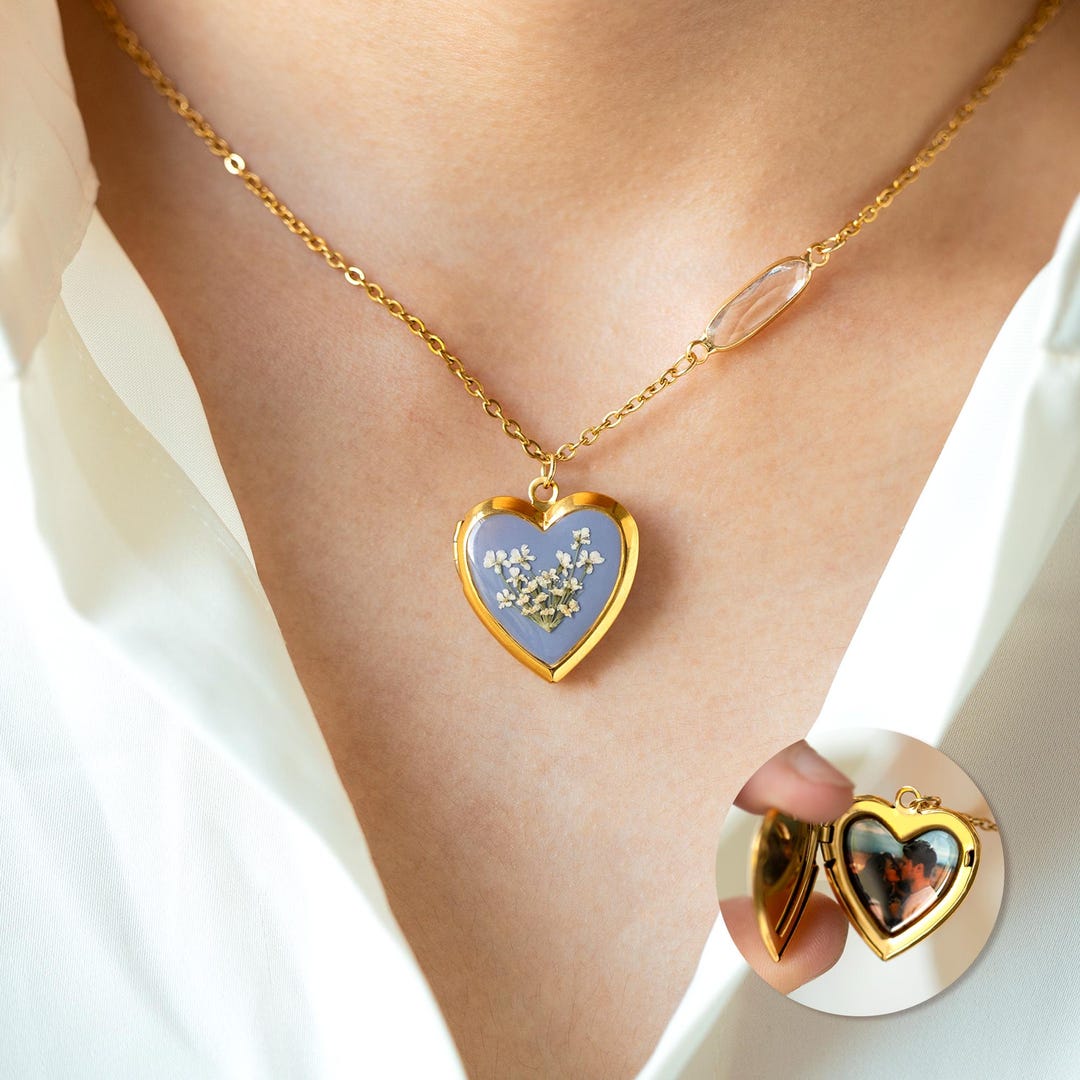 Custom Heart Locket Necklace With Photo, Personalized Photo Necklace ...
