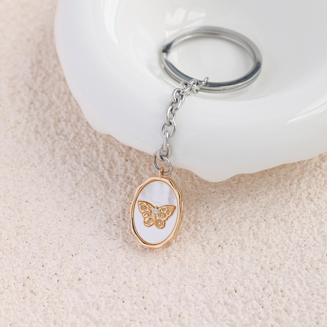 Custom Butterfly Shell Photo Locket Keychain, Vintage Locket Keychain ...