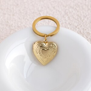 Photo Locket Keychain With Picture Inside, Custom Heart Keychain ...