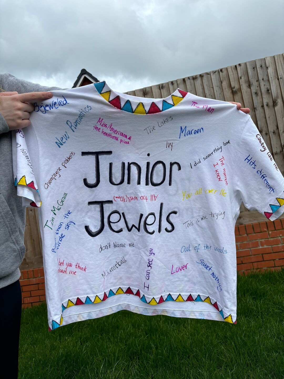 Junior Jewels T-shirt Eras Tour Outfit - Etsy