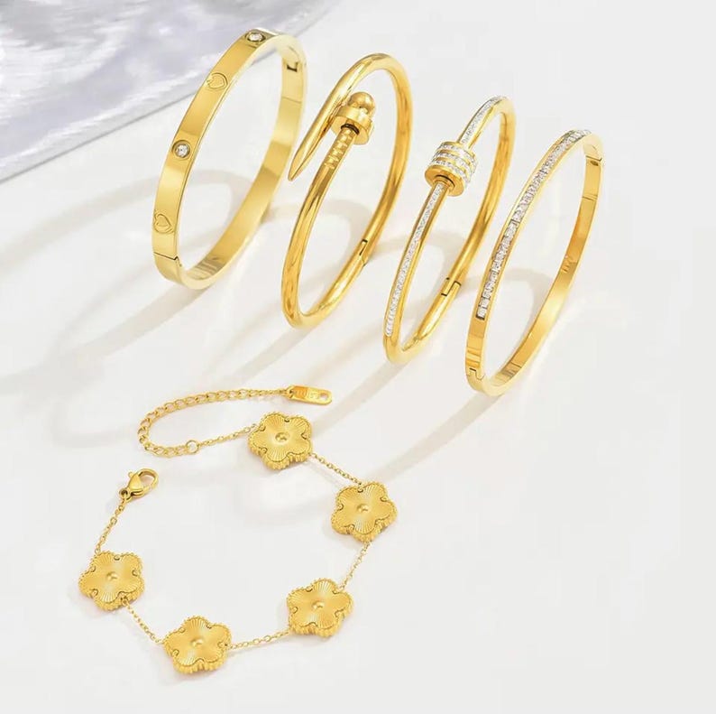 This Luxurious Bracelet Set is a Must-have for Jewelry Lovers. Order ...