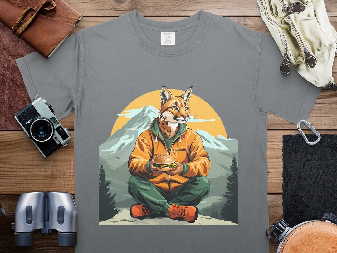 Lynx Holding Hamburger Graphic T-shirt, Unique Wildlife Design Tee ...