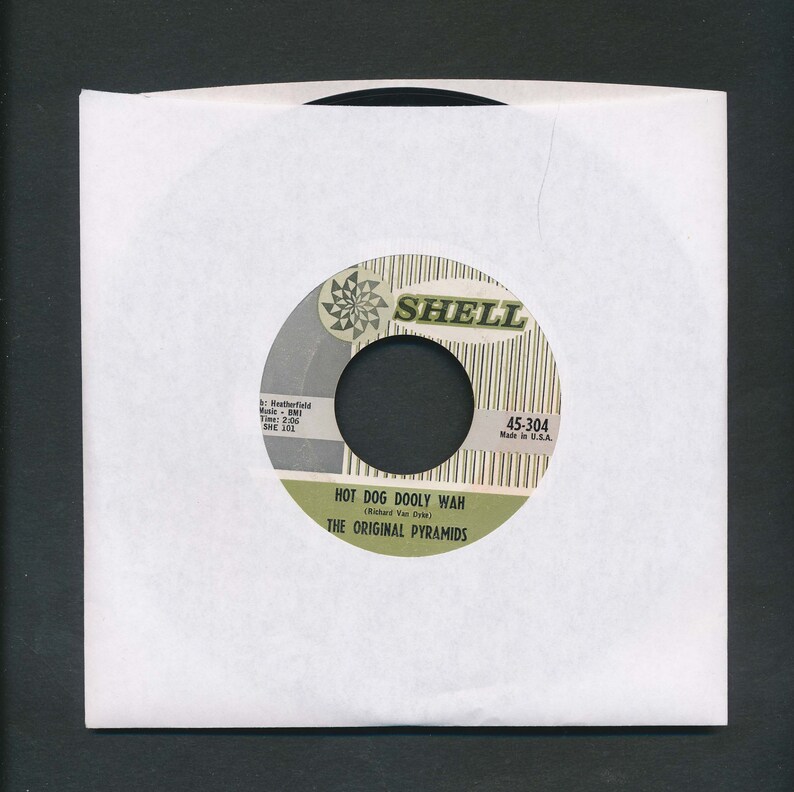 45 Rpm- the ORIGINAL PYRAMIDS on SHELL- Hot Dog Dooly Wah- 1961 Teen ...