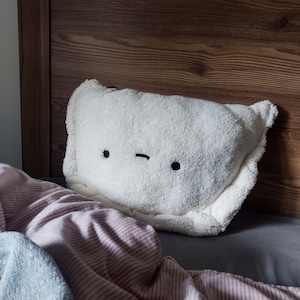 Large Dumpling Squishy Cushion, Hug Me Plush Dim Sum Soft Toy ...