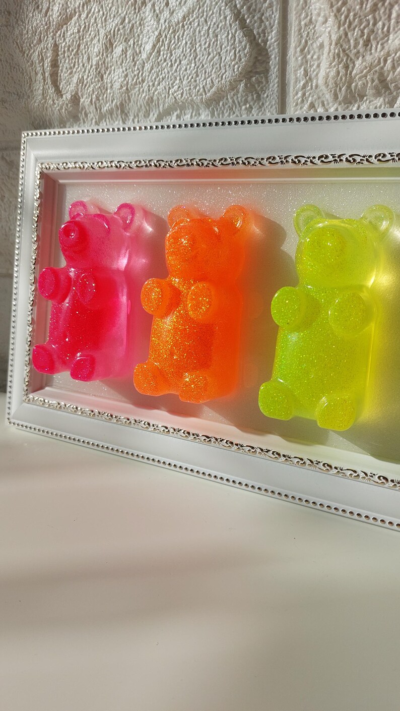 Resin Wall Hanging Rainbow Colorful Gummy Bear Wall Art Modern Pop Art ...